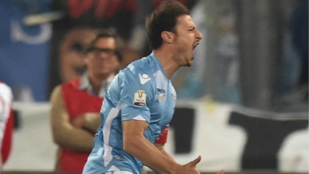 Serie A Preview: Radu in doubt for crucial Rome derby | FourFourTwo