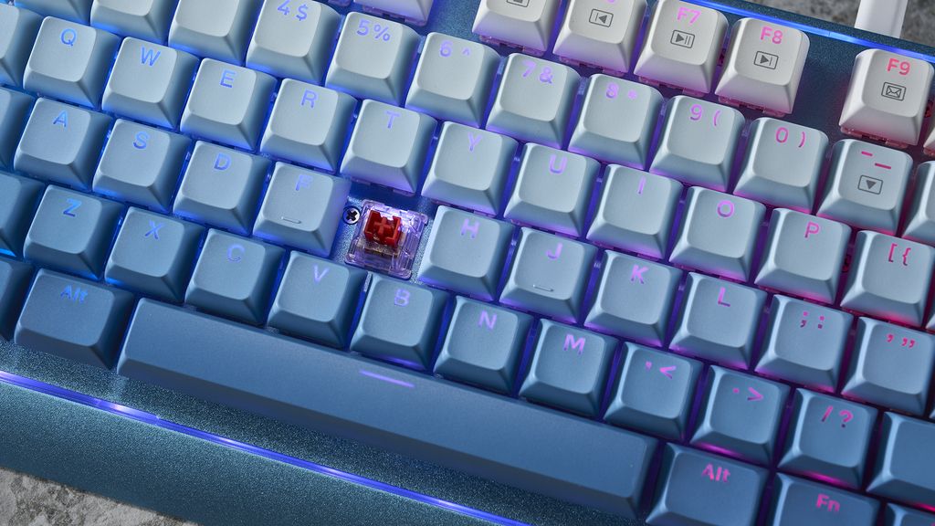 Redragon Blue Siren K654 review | Tom's Guide