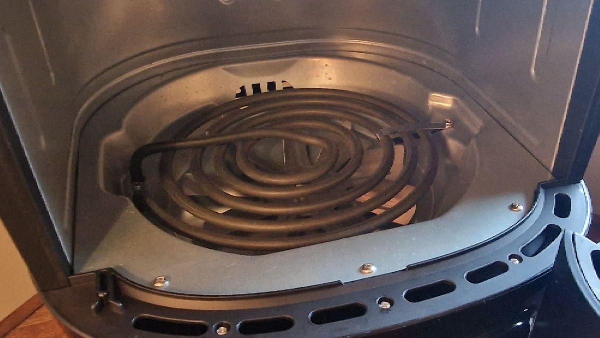 How to clean an air fryer heating element | Tom's Guide