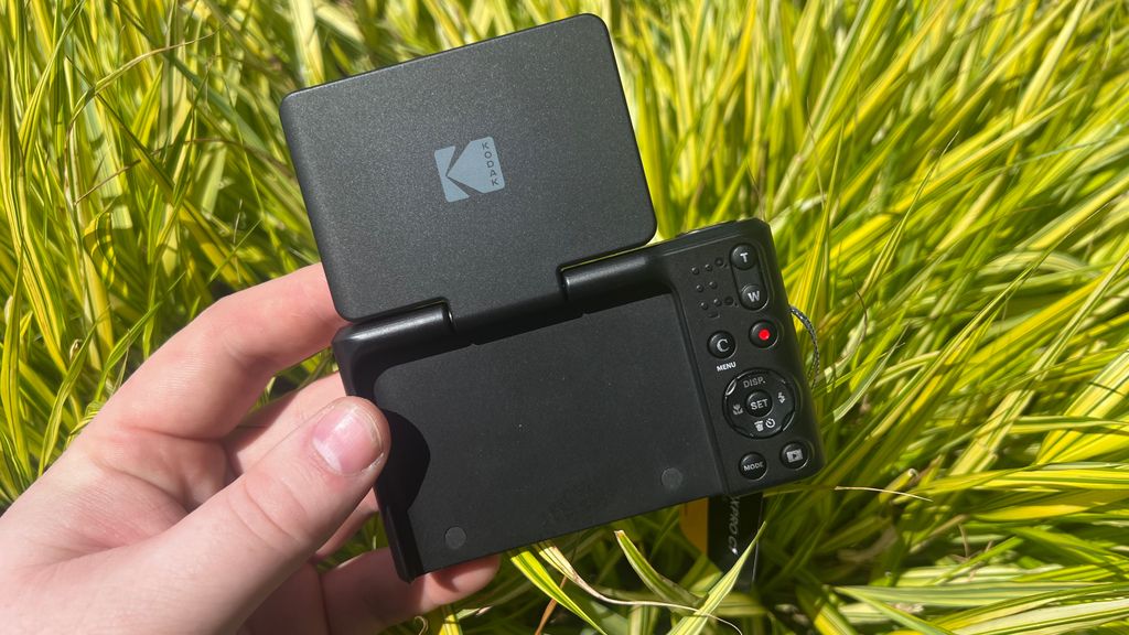 Kodak Pixpro C1 review: retro compact or just a cheap point and shoot ...