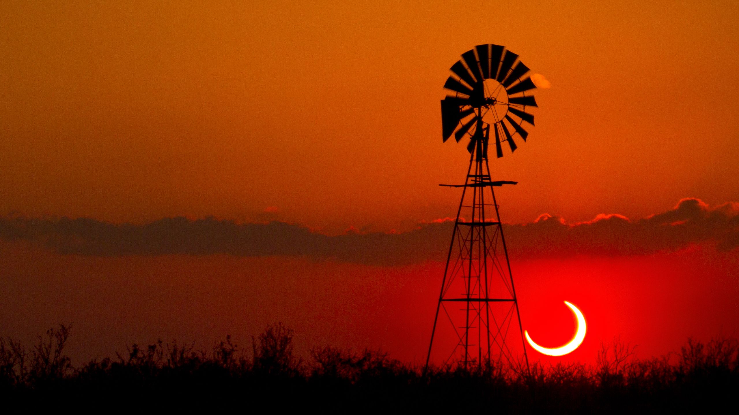How to photograph the partial solar eclipse on March 29 | Digital ...