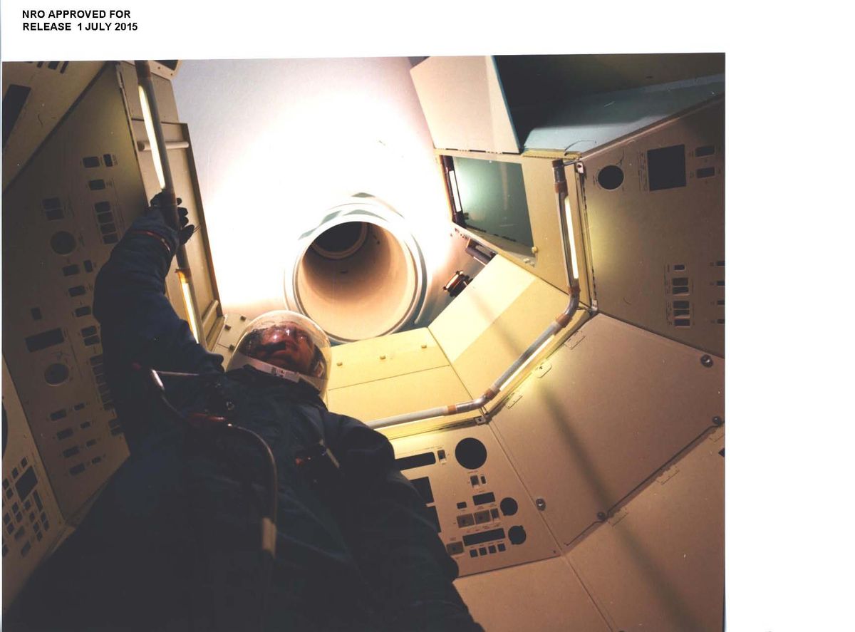 Manned Orbiting Laboratory Declassified: Inside a US Military Space ...