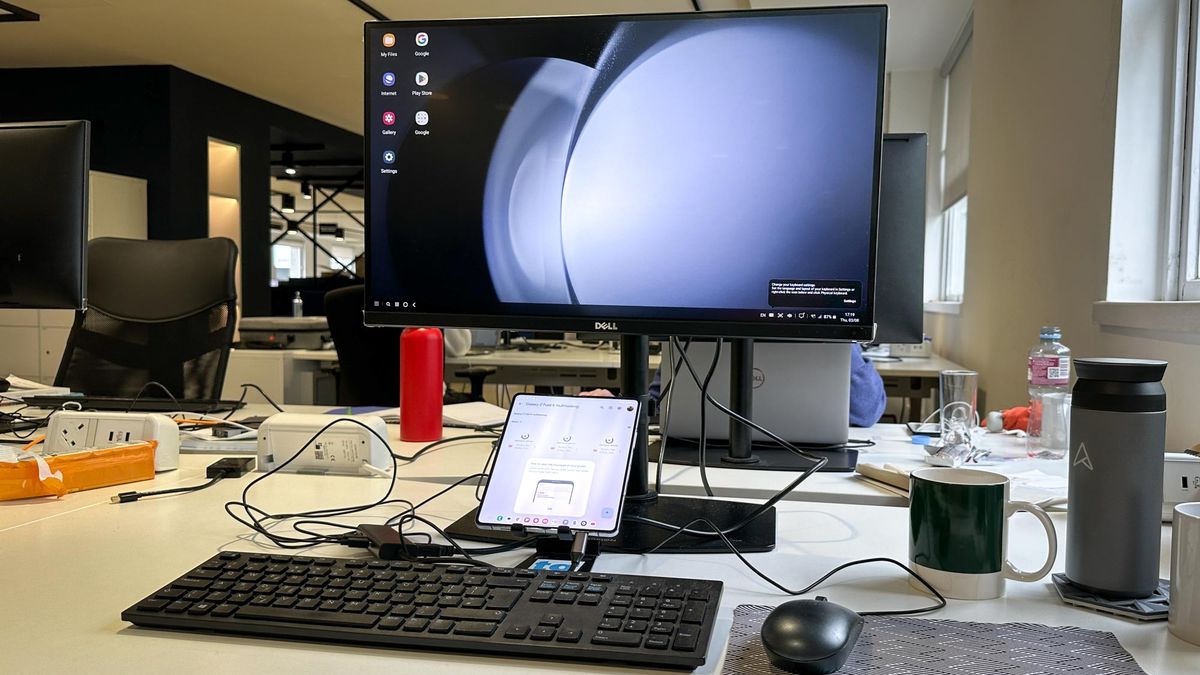 Android could finally get a desktop mode to rival Samsung’s DeX ...