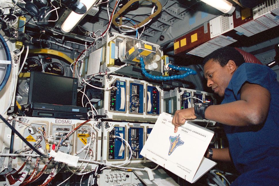 The Human Body in Space: 6 Weird Facts | Space