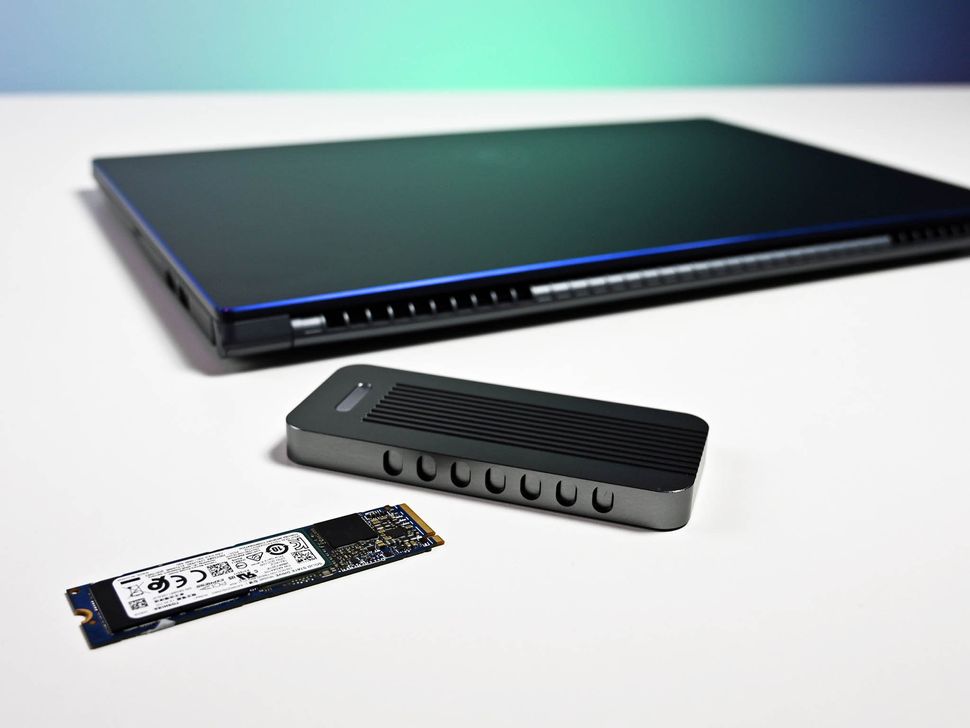 How to setup an SSD enclosure to make a portable power drive | Windows ...