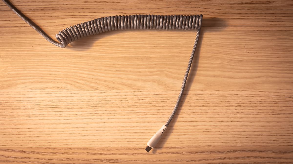 IRISLabs Jris65 Review: An Affordable Endgame Keyboard? | Tom's Hardware