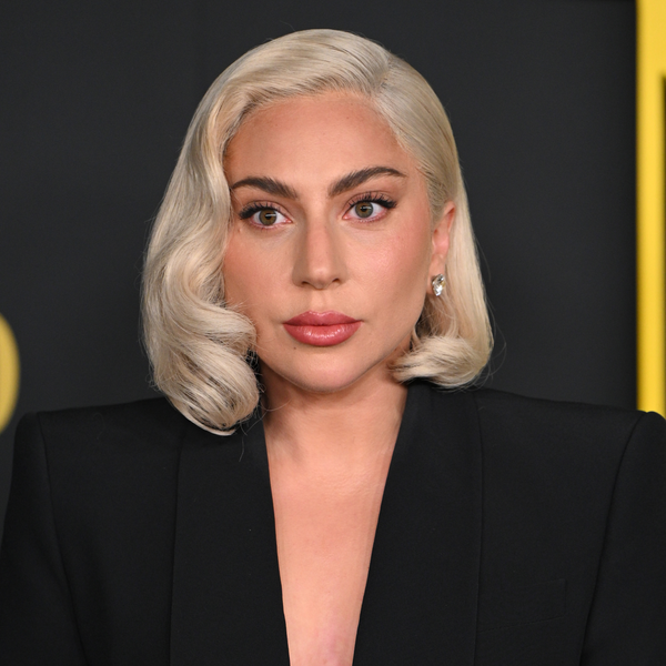 Simone Biles’ Jumbo Goddess Braids Are My Dream Vacation Hair | Marie ...