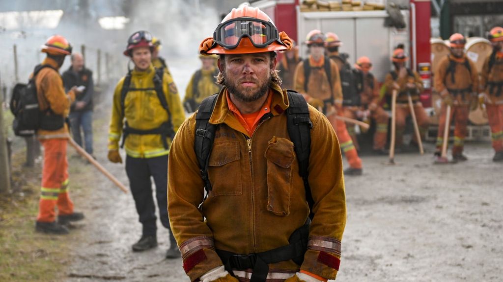 Fire Country’s Cast Explained How Awkward It Was For Their Characters ...
