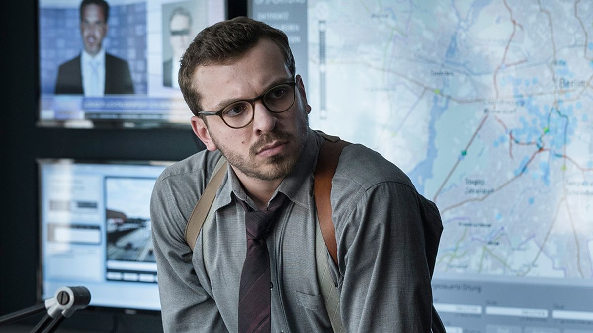 All Quiet On The Western Front Cast: Where You've Seen Actors From The ...