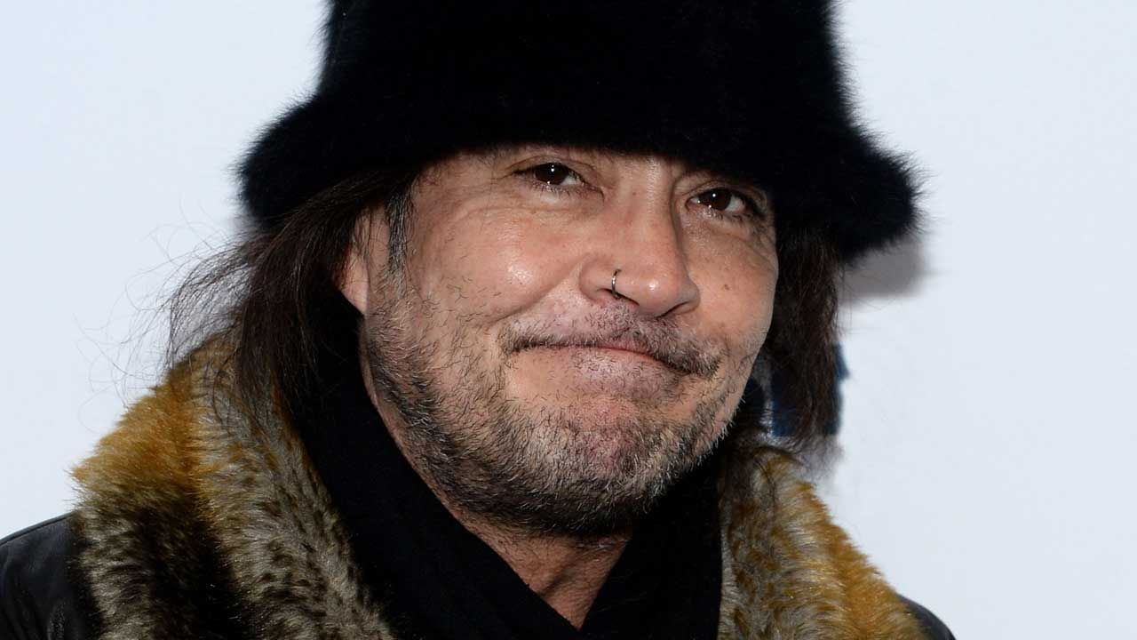 "I crossed paths with a couple of thieves": Jake E. Lee reveals more ...