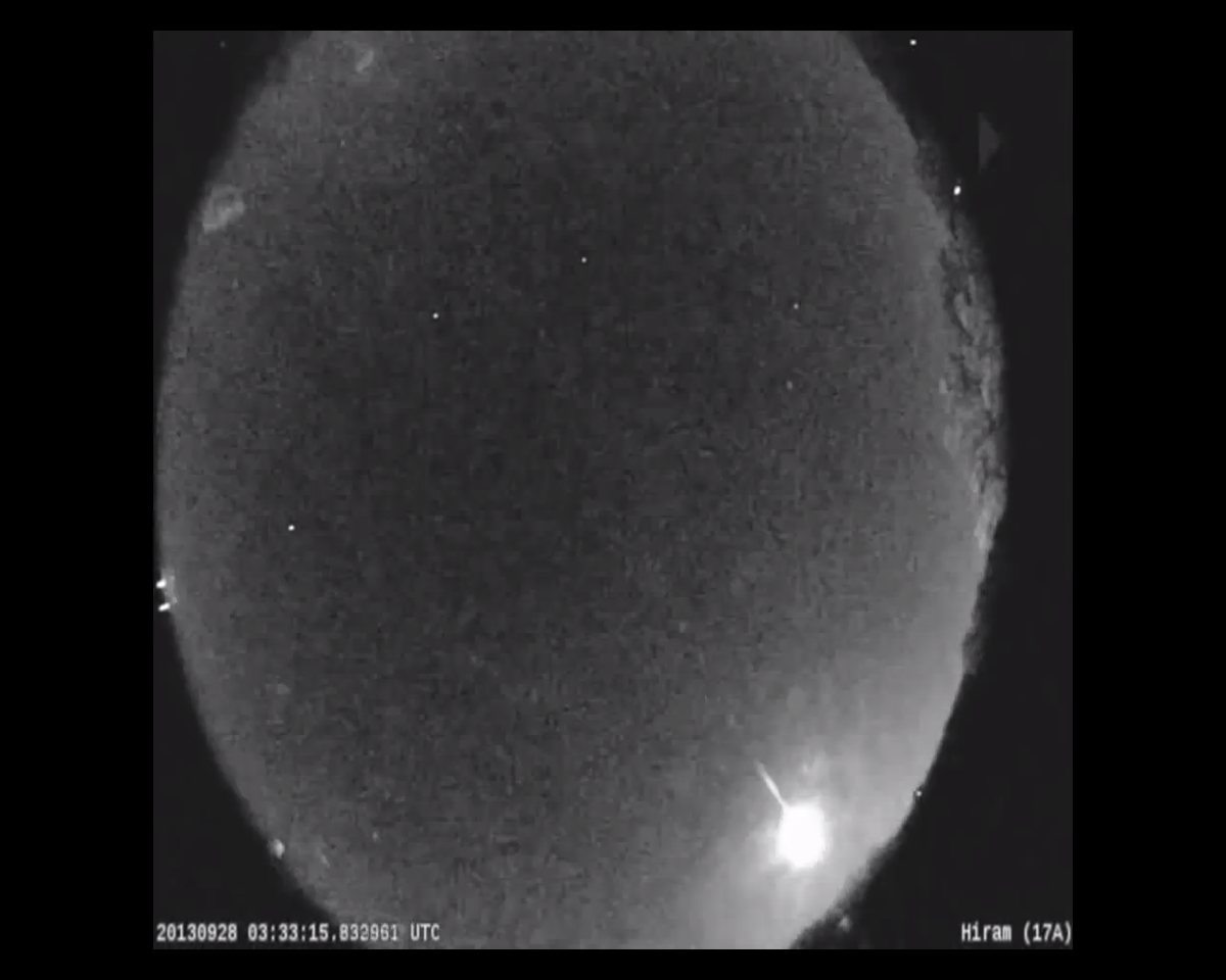 Meteor Sparks Incredible Fireball Over US Midwest (Video) | Space