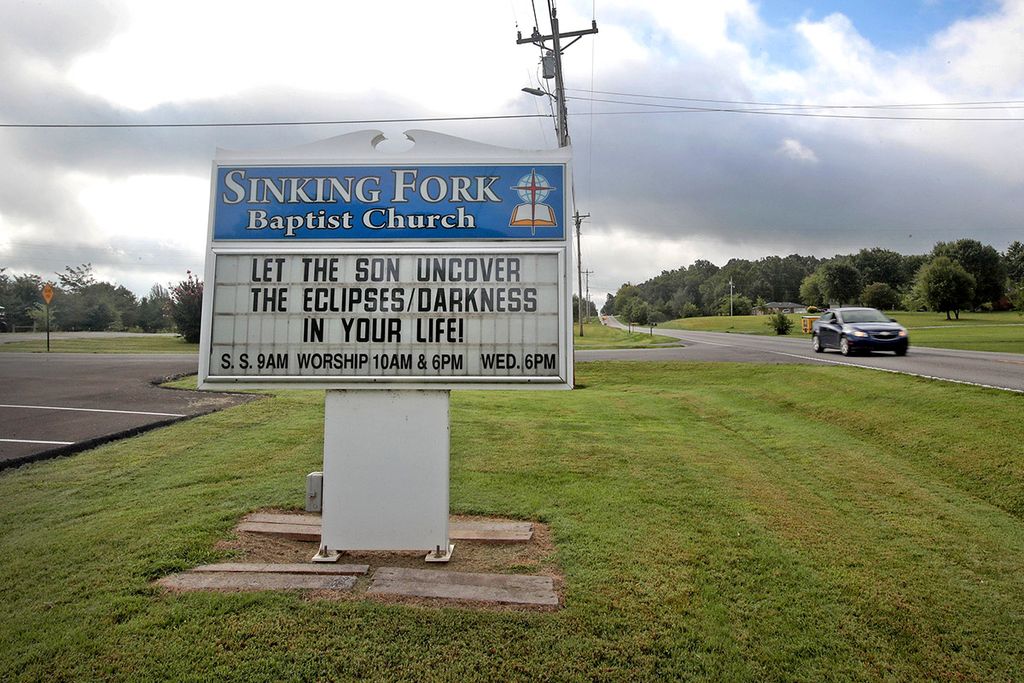Photos: Coolest 2017 Solar Eclipse Signs and Celebrations | Space