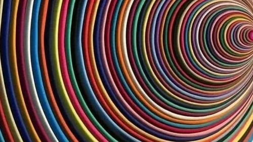The world's most famous optical illusion turns 10 years old | Creative Bloq