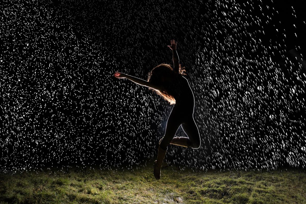 Photo ideas: Shoot dramatic rain portraits (even on a sunny day ...