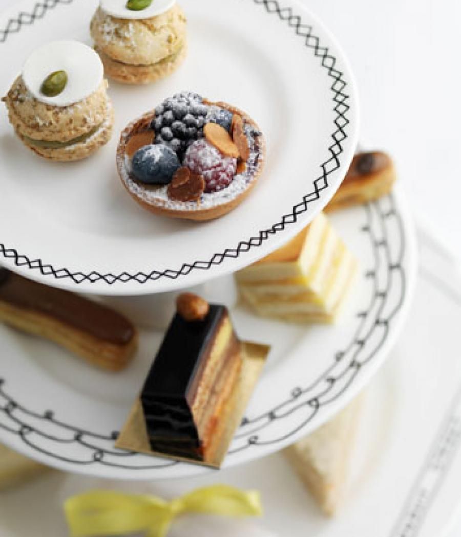 Artist David Shrigley turns Sketch's Gallery restaurant into a work of ...