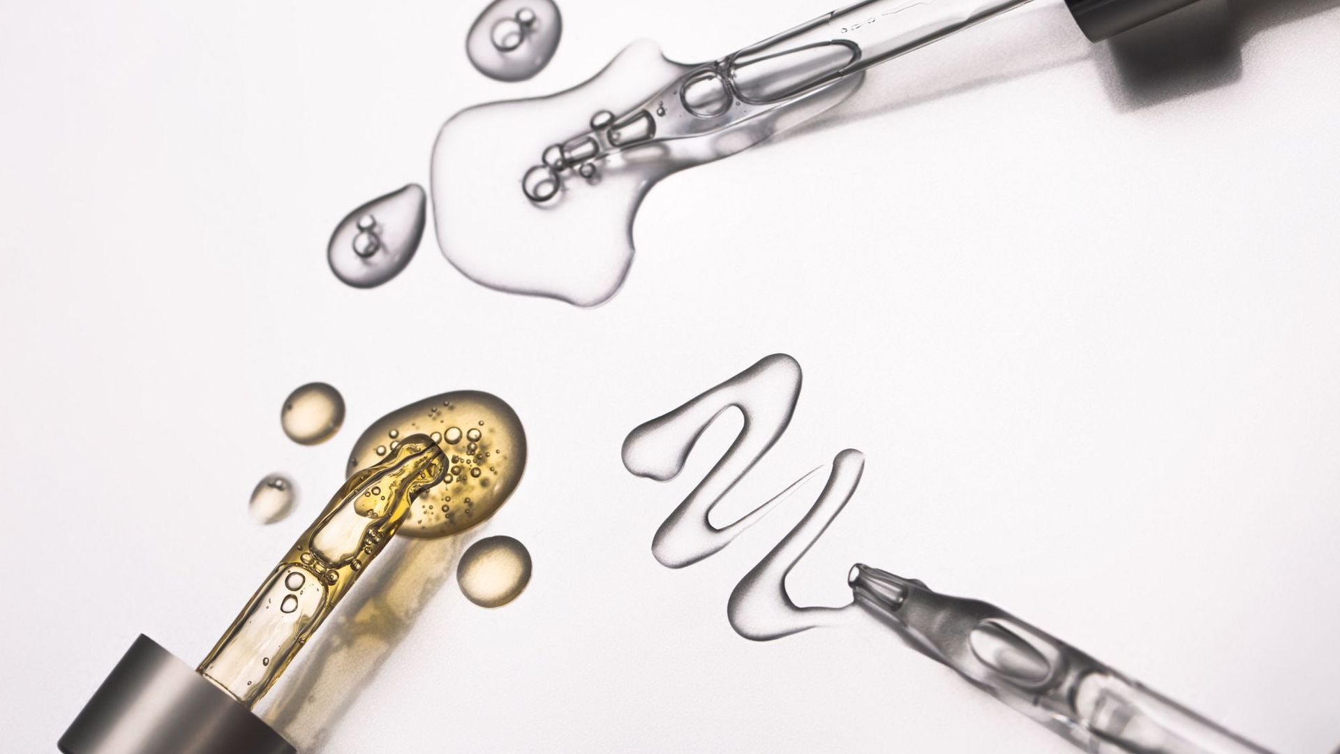 What's The Difference Between Retinol and Retinal? Retinoids Explained ...