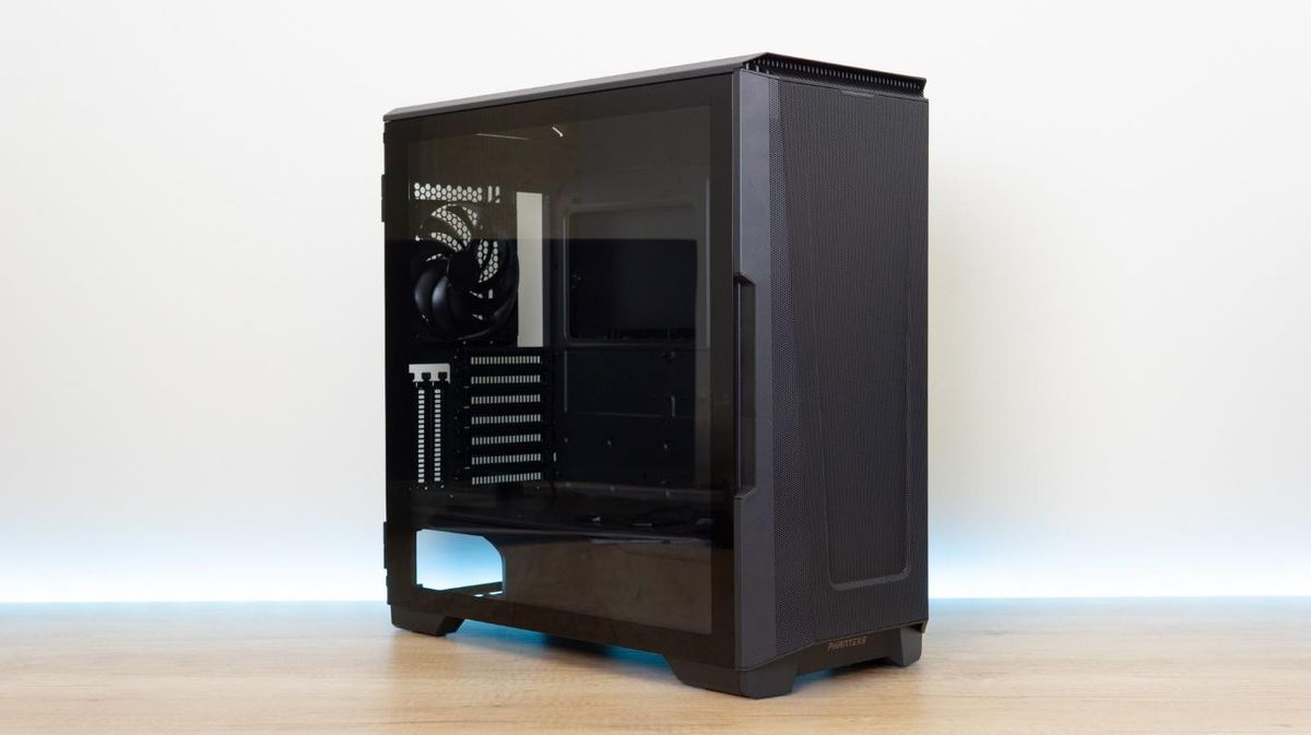 Phanteks P500A Review: Sneaking Two Motherboards Into a Mid-Tower | Tom ...