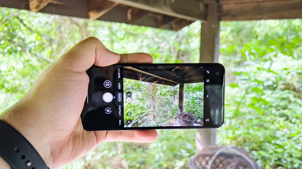 Asus Zenfone 9 review: One of the best small phones ever | Tom's Guide