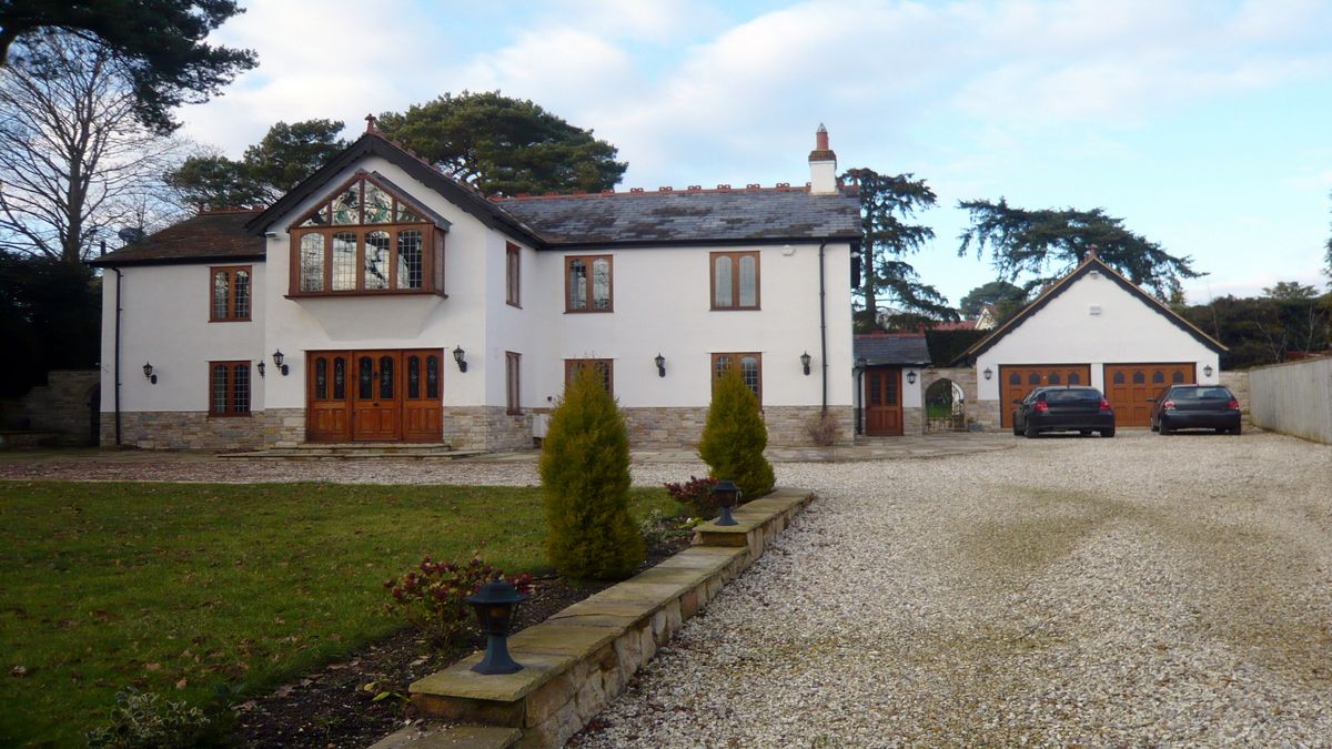 Driveway Design: 13 Principles to Improve Your Drive | Homebuilding