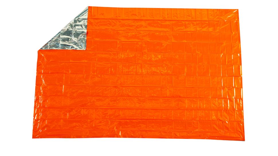The best emergency blankets, bags and shelters 2025 | Advnture