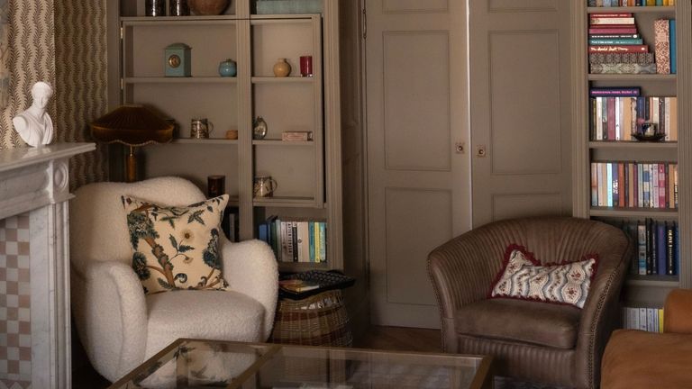 How do I stylishly hide my TV? 7 ways to disguise your TV | Homes and ...