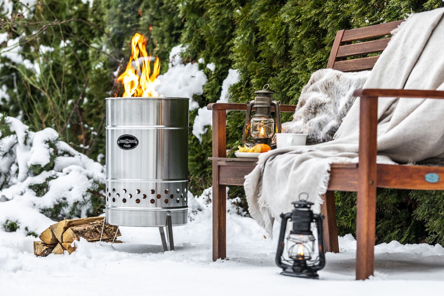 5 things people with cozy winter backyards have in them - ideas to copy ...