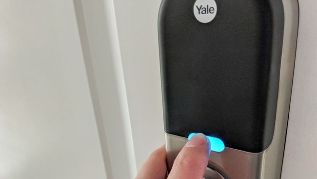 Nest x Yale RB-YRD540-WV-619 review | Top Ten Reviews