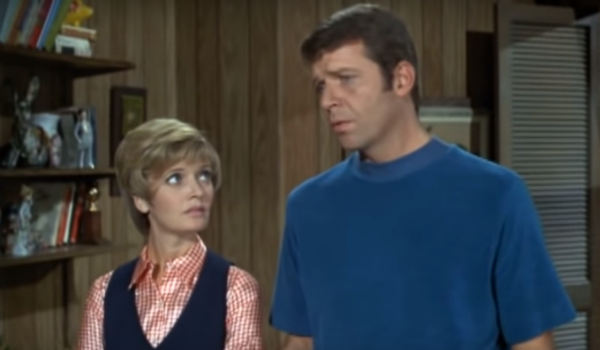 The Brady Bunch: Behind The Scenes Facts That Explain A Lot About ...