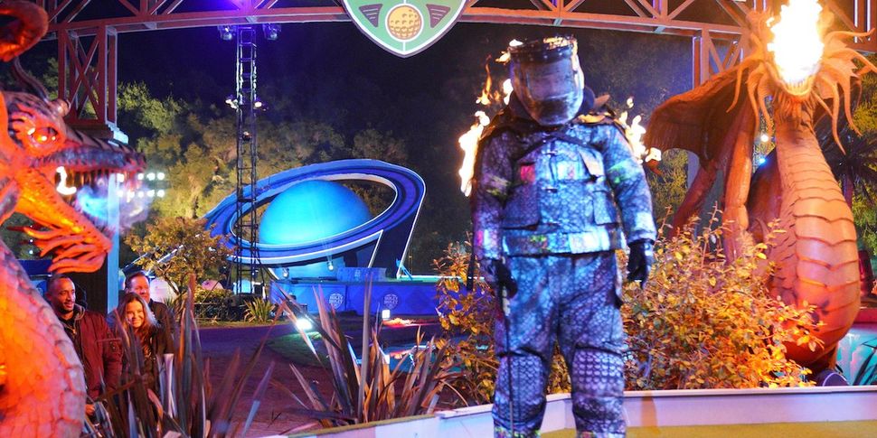 ABC's Holey Moley: Check Out How Wild All The New Courses Are In ...