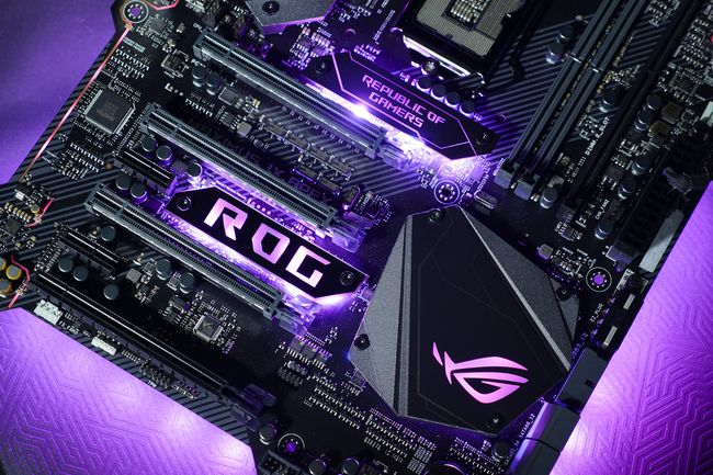Asus Put RGB Lighting On Its Entire Lineup Of Z270 Motherboards | Tom's ...