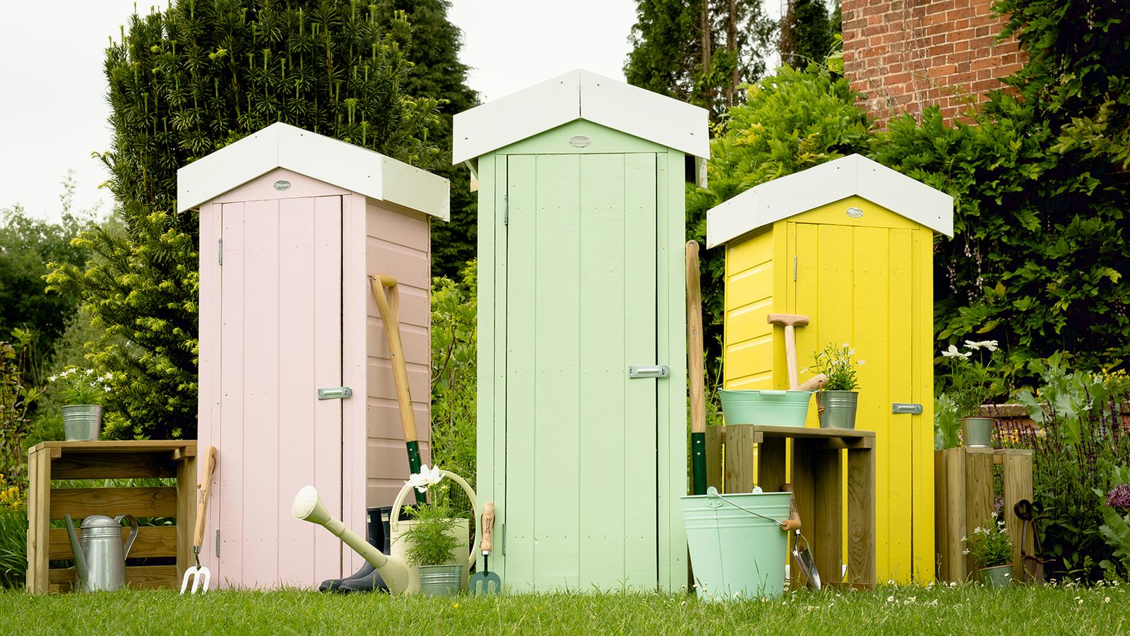 13 striking shed paint ideas for a speedy garden update | Real Homes