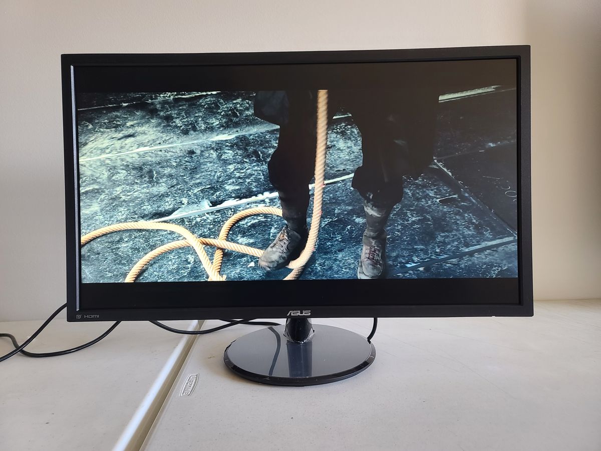 Asus VP28UQG Monitor Review: 4K Gaming Savings | Tom's Hardware