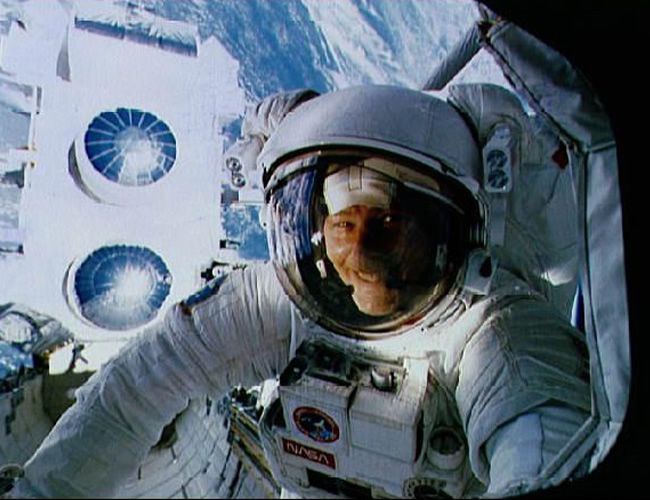 Record-Setting Astronaut Retires from NASA | Space