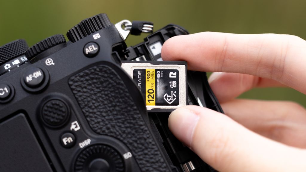 ProGrade Digital cuts the cost of CFexpress cards for Sony camera ...