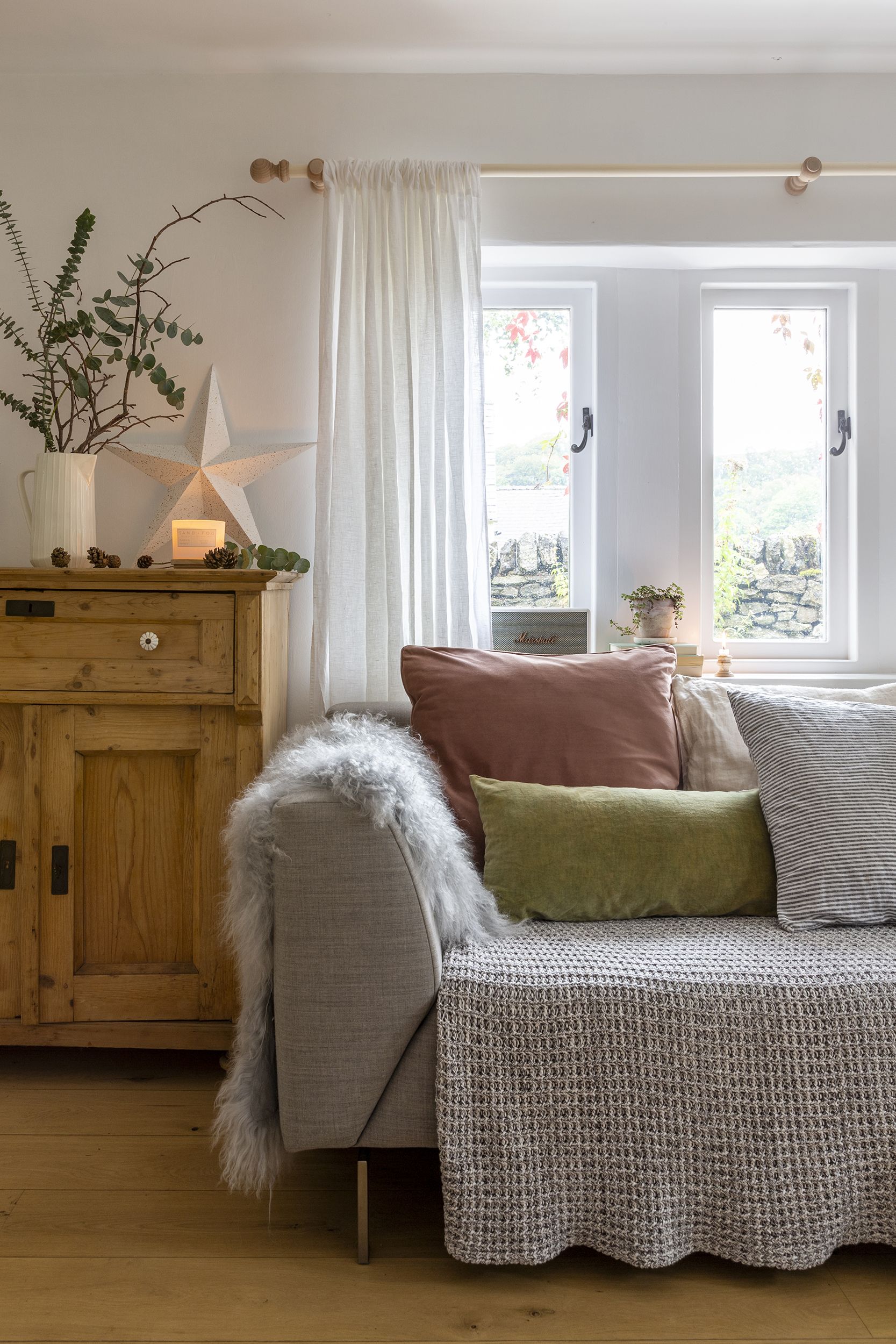 Real home: a Victorian country cottage with simple Scandi-style ...