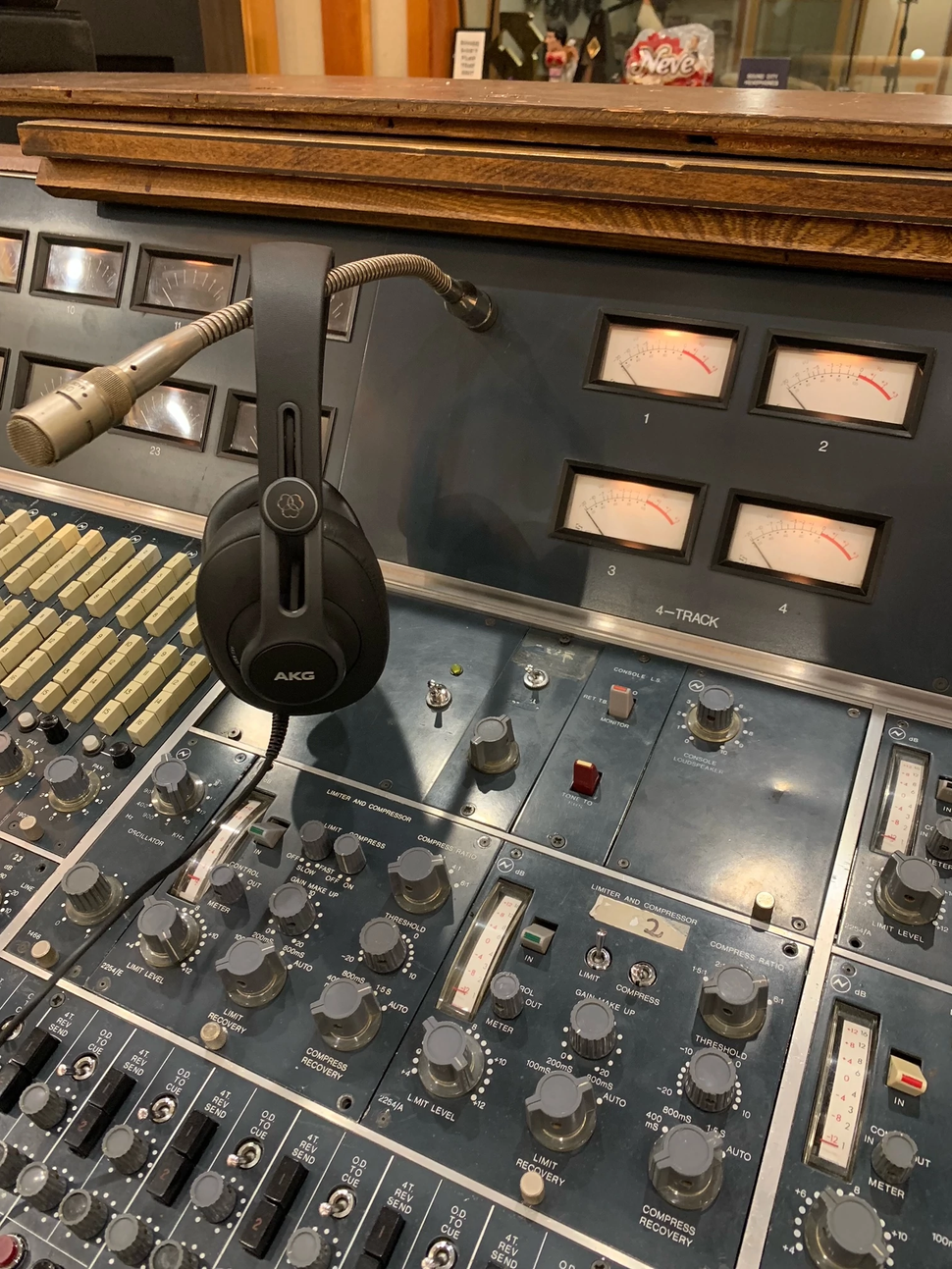 Foo Fighters’ Headquarters Studio 606 Upgrades Recording Experience for ...