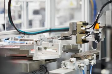 How Apple Daisy de-manufacturing machines battle e-waste | Wallpaper*