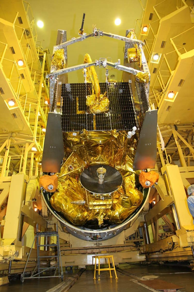 Russia Races to Save Mars Moon Probe from Space Junk Fate | Space