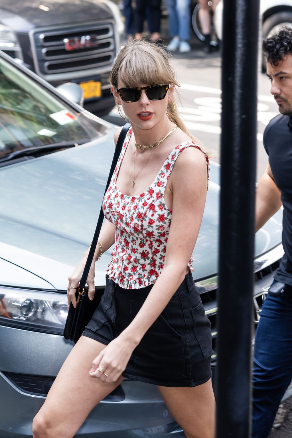 The Coolest Photos of Celebrities in Sunglasses | Marie Claire