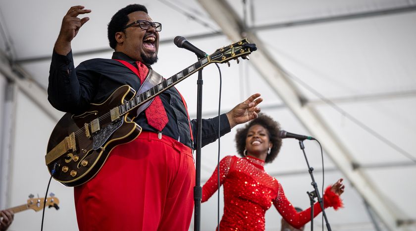 10-year-old Bay Melnick Virgolino shreds Lenny Kravitz | GuitarPlayer