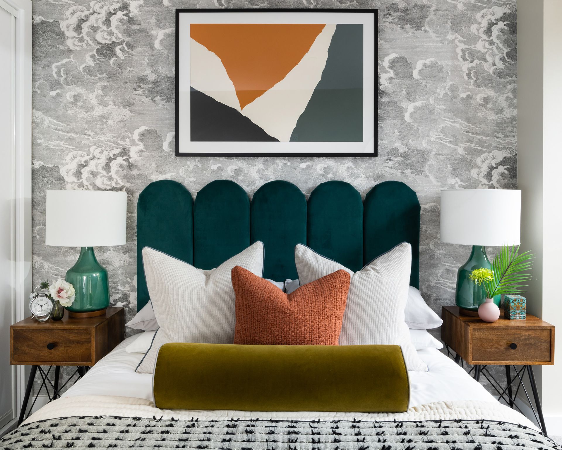 What colors go with grey? 13 palette pairings according to interior ...