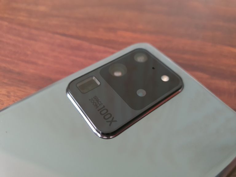 Samsung Galaxy S20 Ultra review: a bludgeoning hammer blow to Android ...