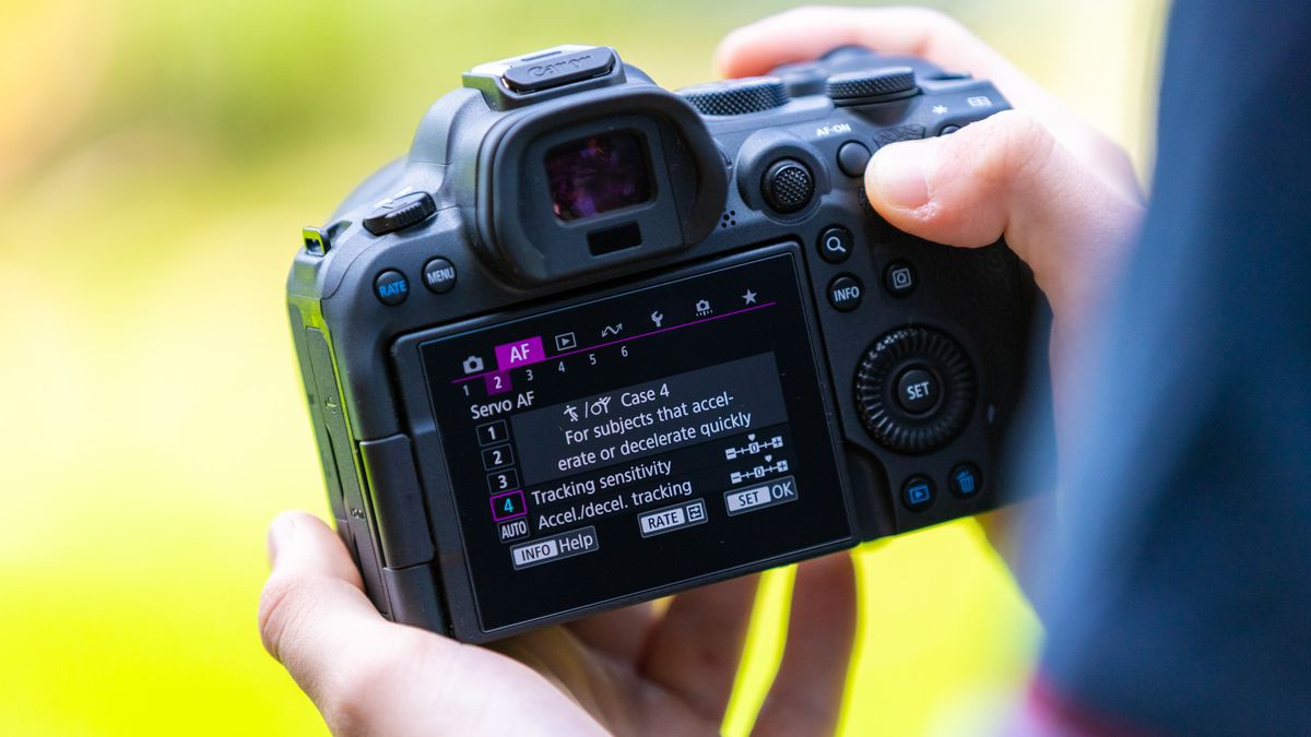 Game, set and match! Ace your tennis shots with this winning camera ...