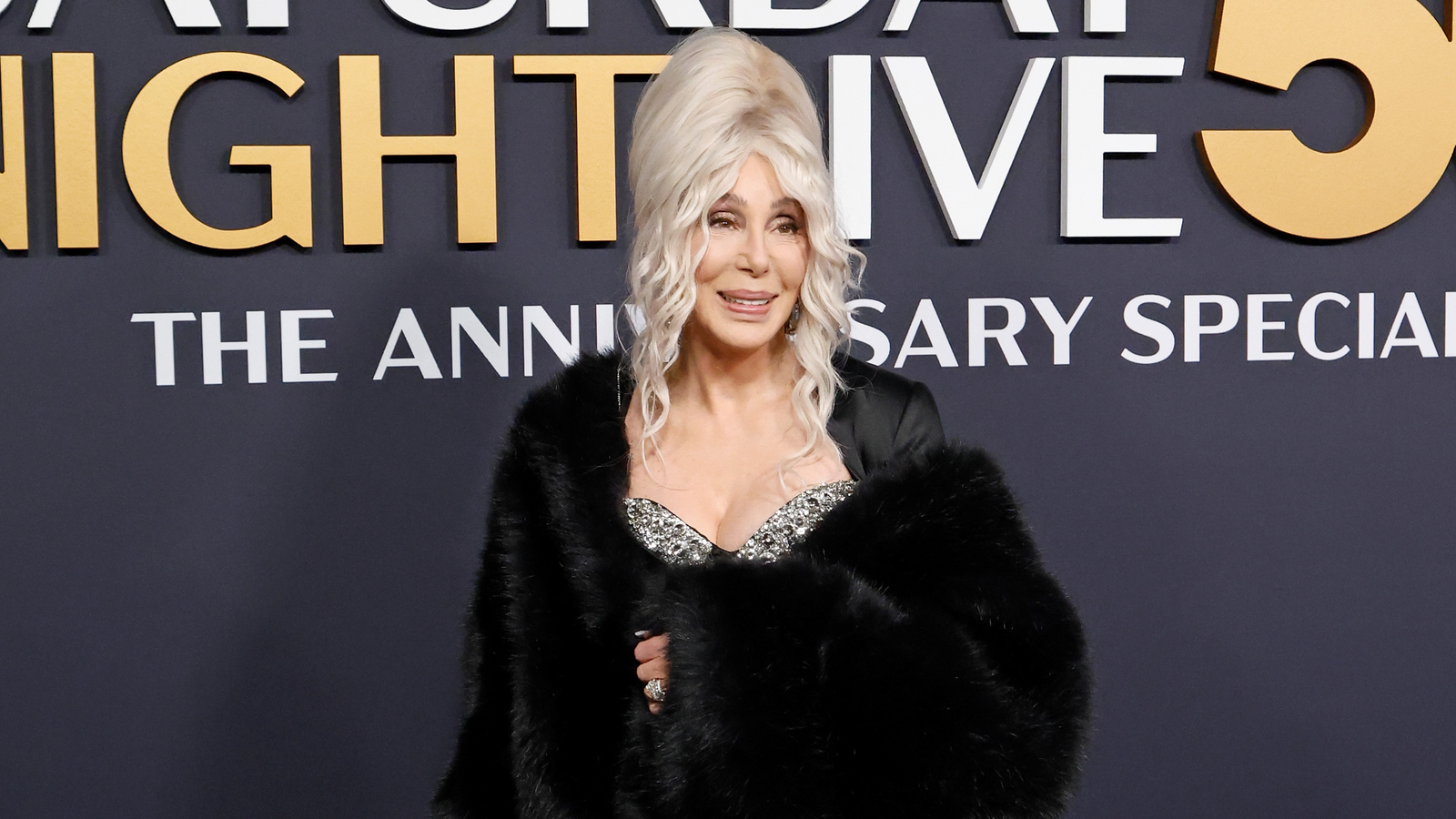 Cher’s headboard is the most opulent I’ve ever seen | Ideal Home