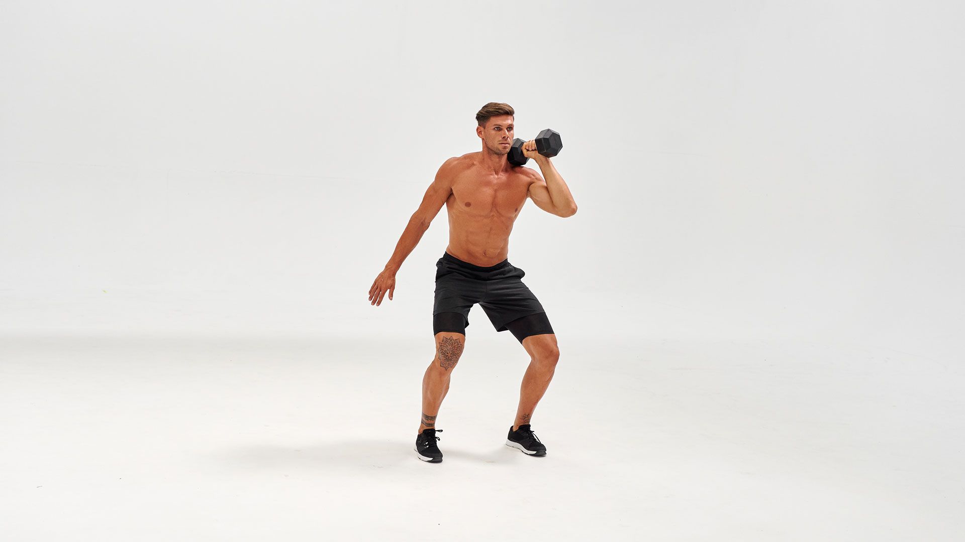 How to workout triceps with dumbbells | Fit&Well