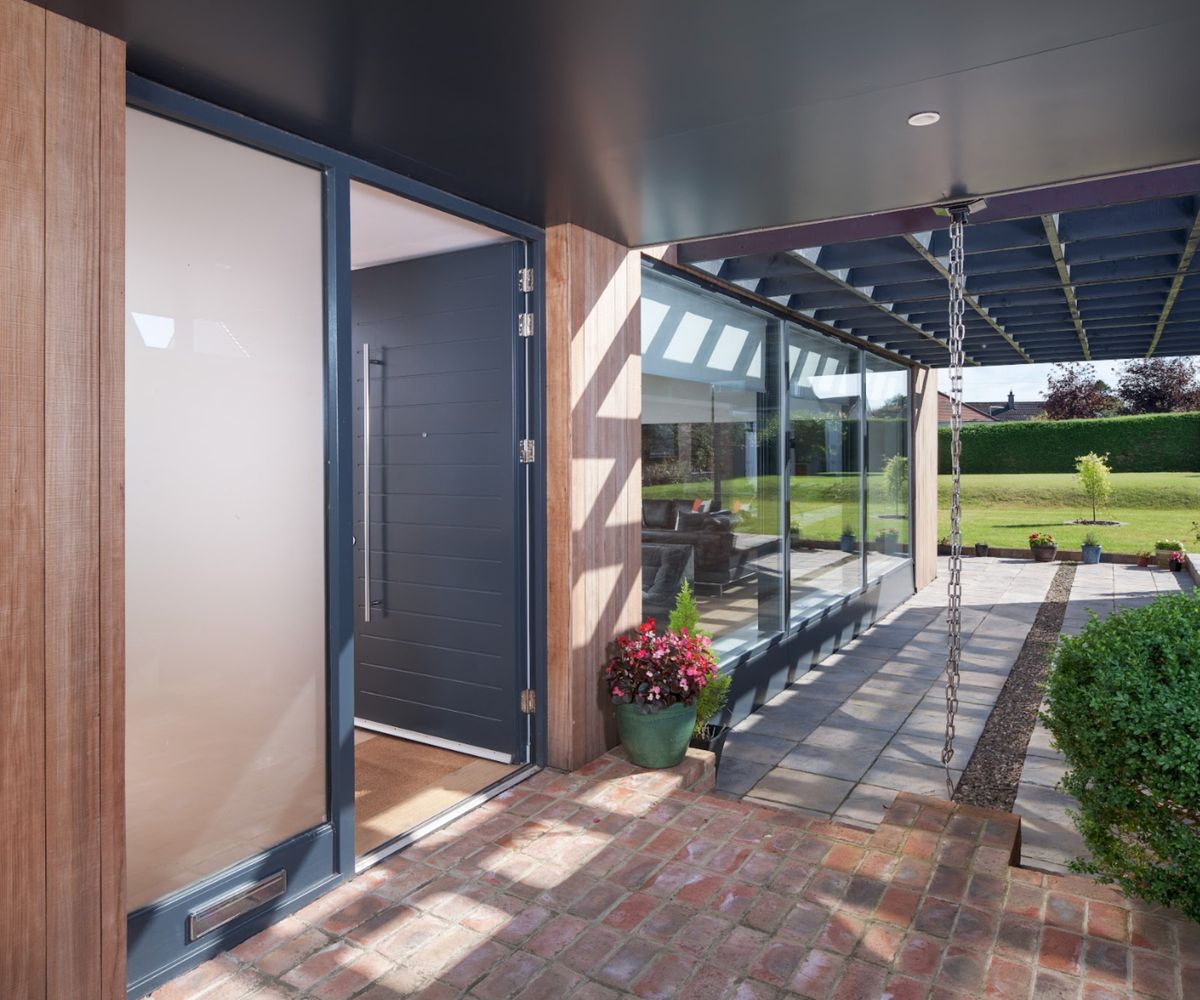 Modern family home is designed to heighten privacy on a tricky plot ...