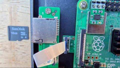 RasPad 3 Review: Raspberry Pi 4 Powered Tablet | Tom's Hardware