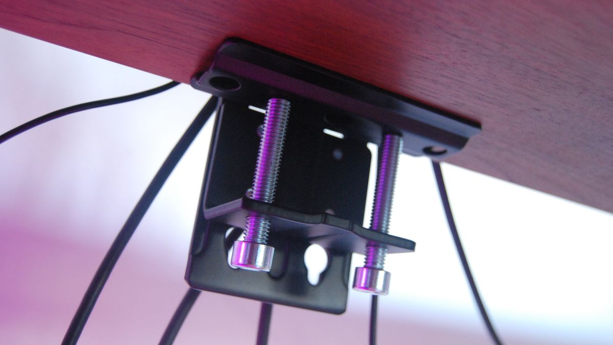 MSI MAG MT201D monitor mount review | Windows Central