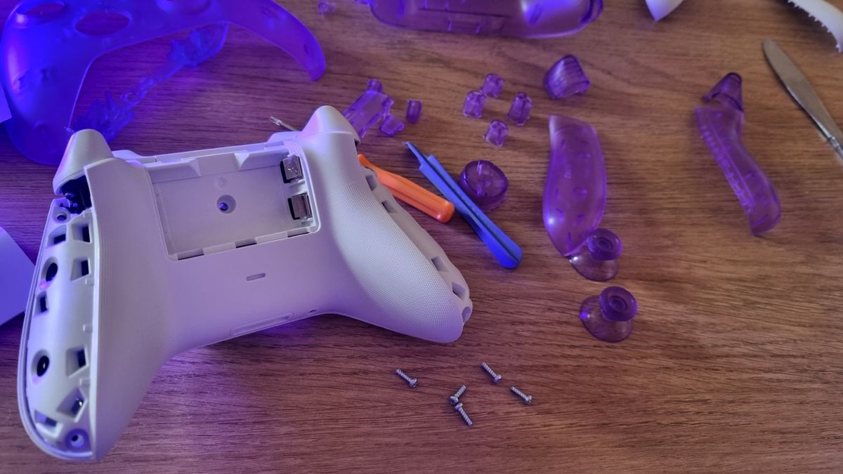 How to add a custom shell to your Xbox controller | Windows Central