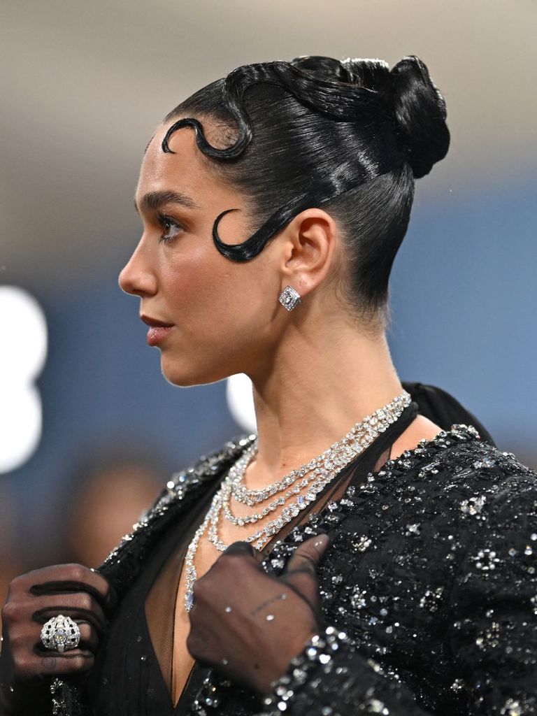 It's Official: Kiss Curls Ruled the 2025 Met Gala Red Carpet | Who What ...
